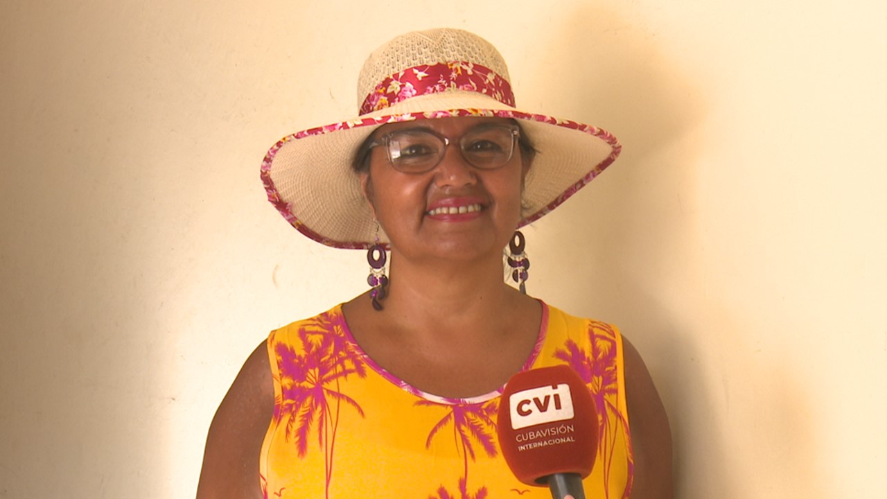 Una poesía que hurga en el sentimiento y la sensación humana ...